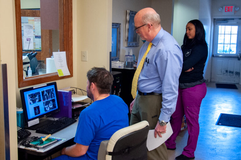 Grady Veterinary Hospital Photos | Grady Veterinary Hospital